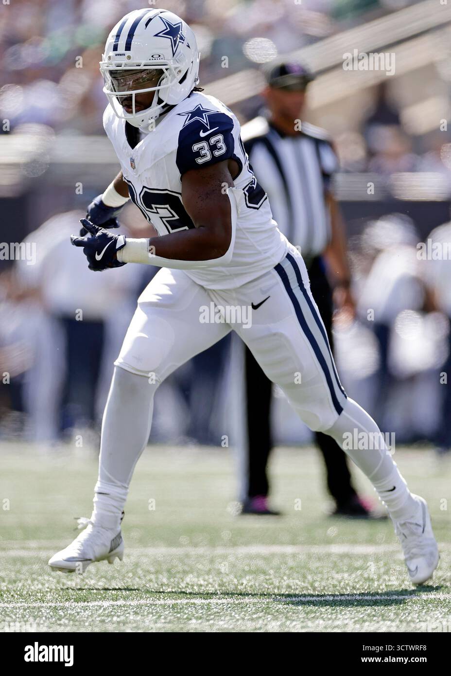 Dallas Cowboys running back Javonte Williams (33) runs during an NFL ...