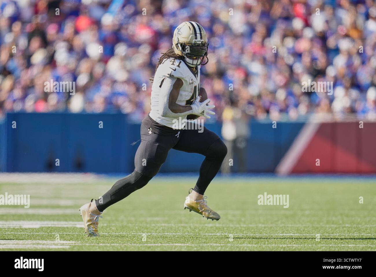 New Orleans Saints running back Alvin Kamara carries in the second half ...