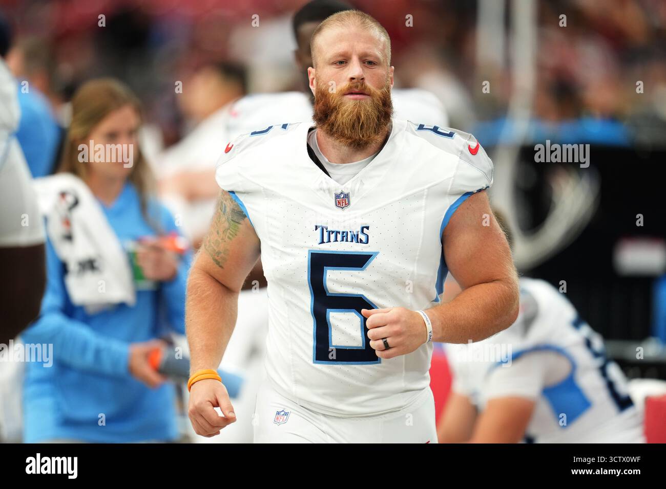 Tennessee Titans kicker Joey Slye (6) warms up before an NFL football ...