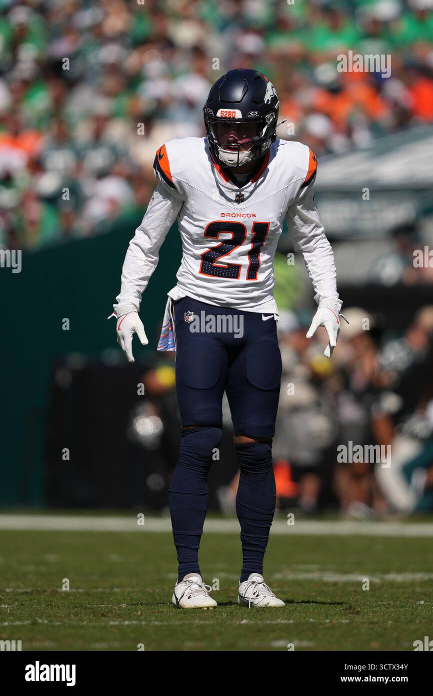 Denver Broncos' Riley Moss plays during an NFL football game against ...