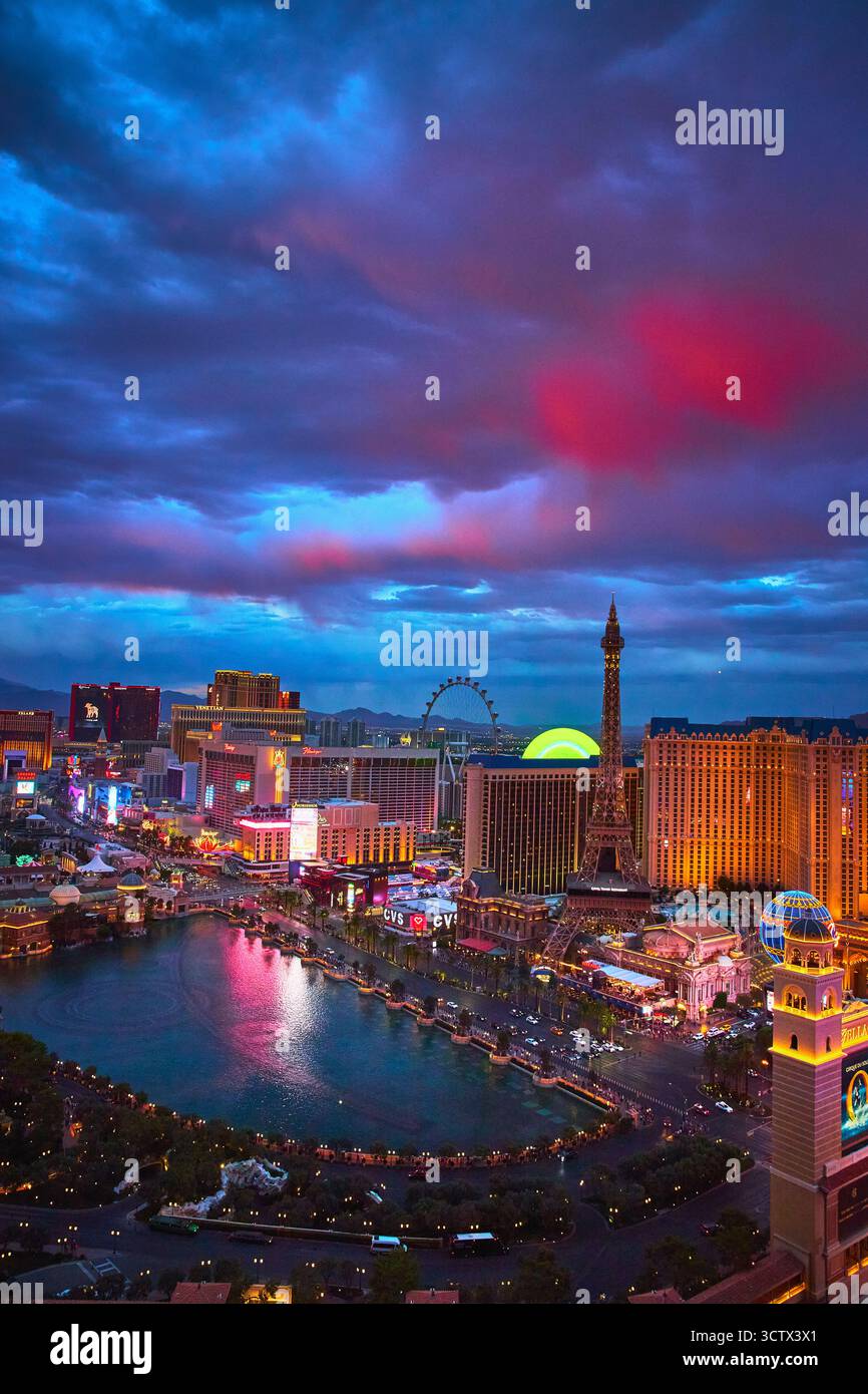 Las Vegas Strip Skyline Sunset Golden Hour Reflections and Iconic ...