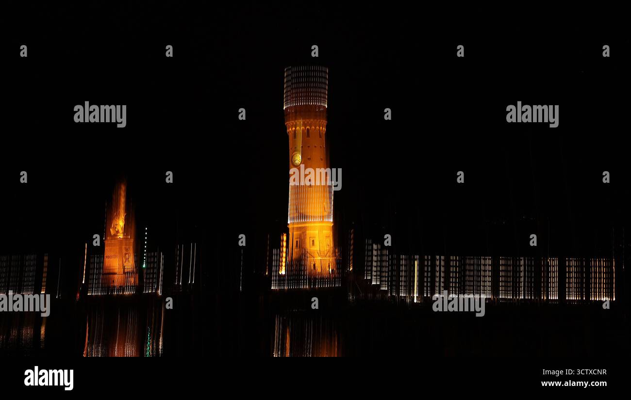 08.10.2025, Ausflug in Lindau,im Bild: Lindau Haffen by Night *** 08 10 ...
