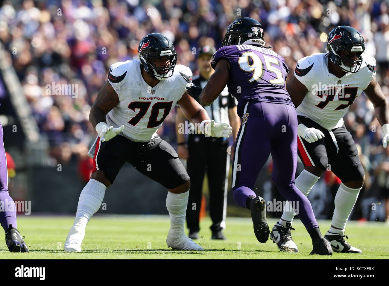 Houston Texans center Juice Scruggs (70) in action against Baltimore ...