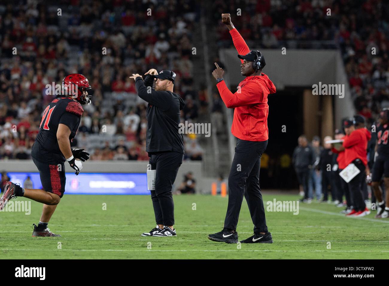 SAN DIEGO, CA - OCTOBER 03: San Diego State Assistant Coach Roy Manning ...