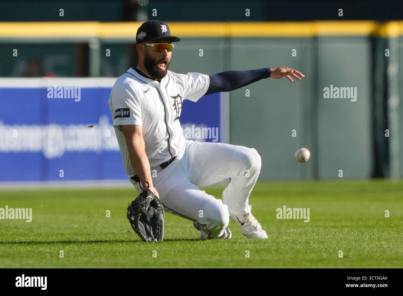 Detroit Tigers left fielder Riley Greene reaches for a single by ...