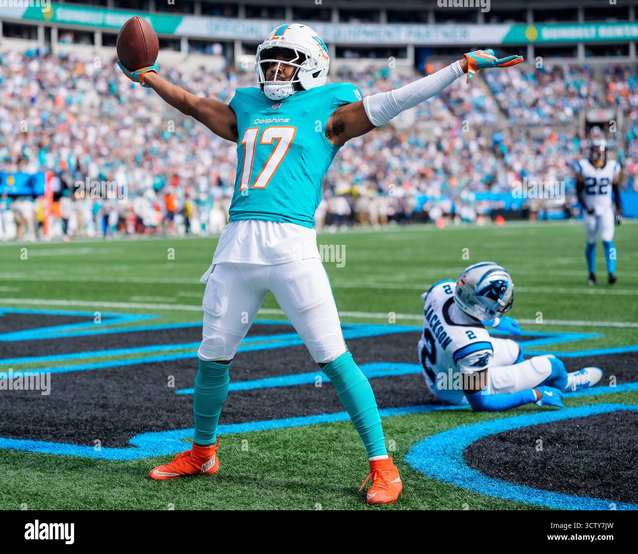 Miami Dolphins wide receiver Jaylen Waddle (17) celebrates his ...