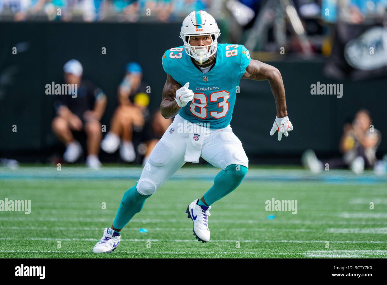 Miami Dolphins tight end Darren Waller (83) plays during an NFL ...