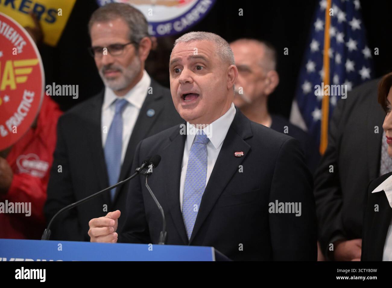 Photo by: NDZ/STAR MAX/IPx 2025 10/8/25 Mario Cilento, head of the AFL ...