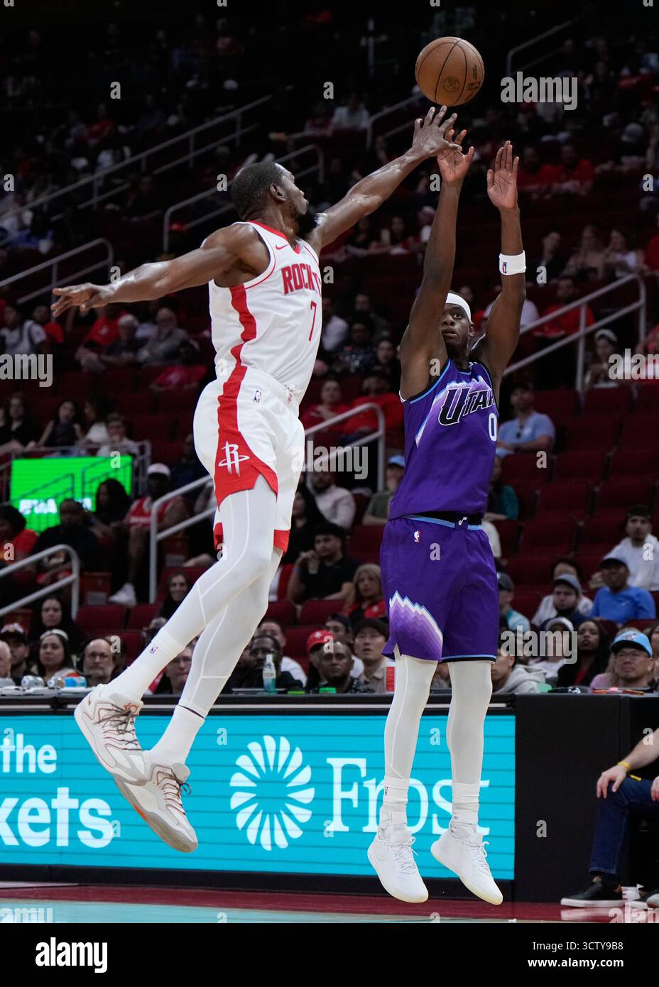Utah Jazz forward Taylor Hendricks (0) shoots against Houston Rockets ...
