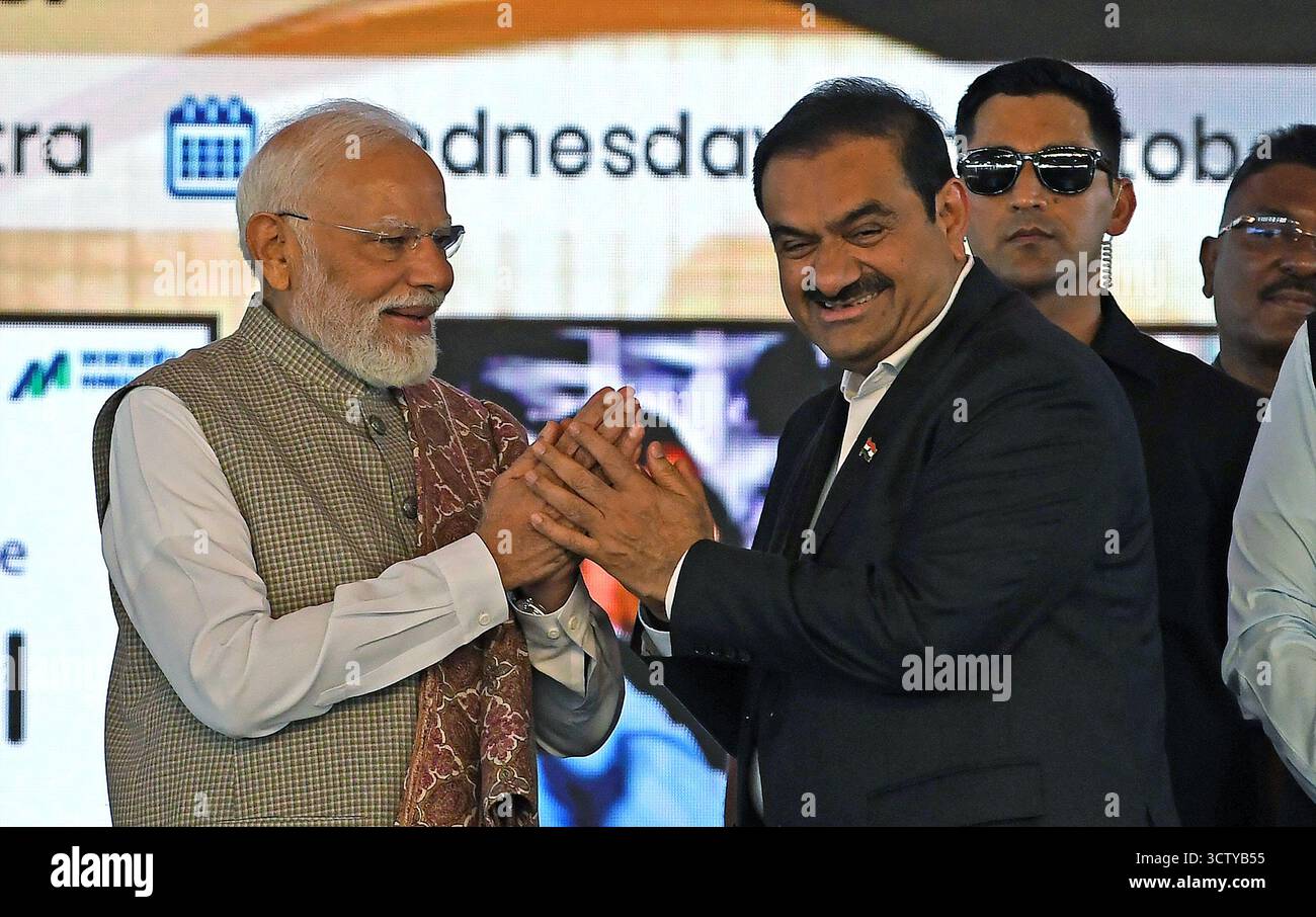 Gautam adani modi hi-res stock photography and images - Alamy