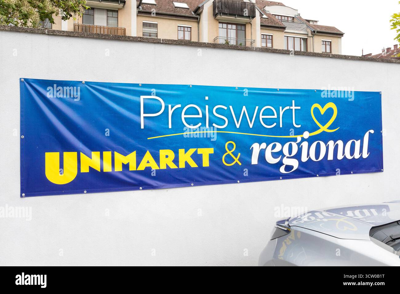 Transparent einer Unimarktfiliale in Niederösterreich, Österreich ...