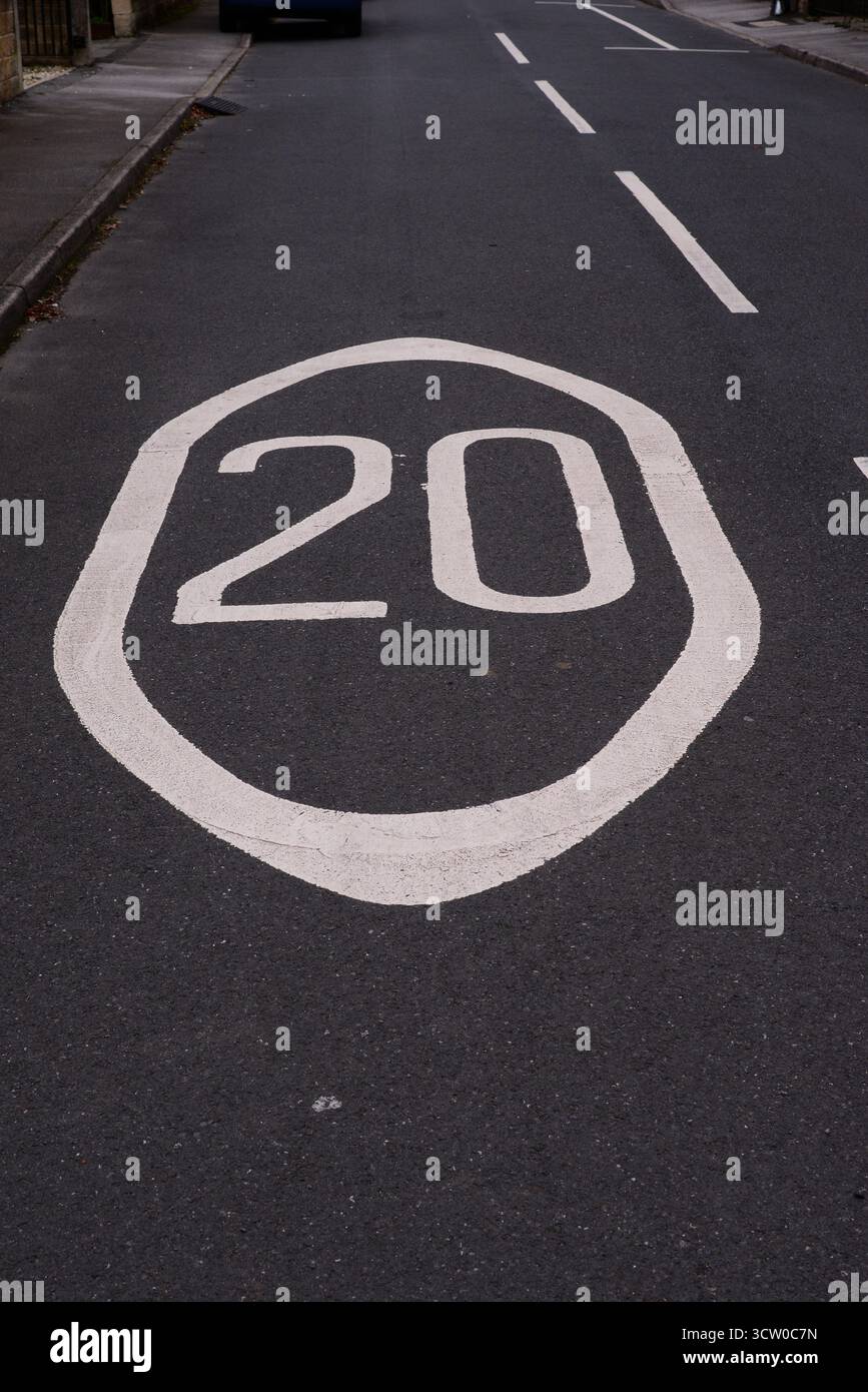 Flashing lights warning signs hi-res stock photography and images - Alamy