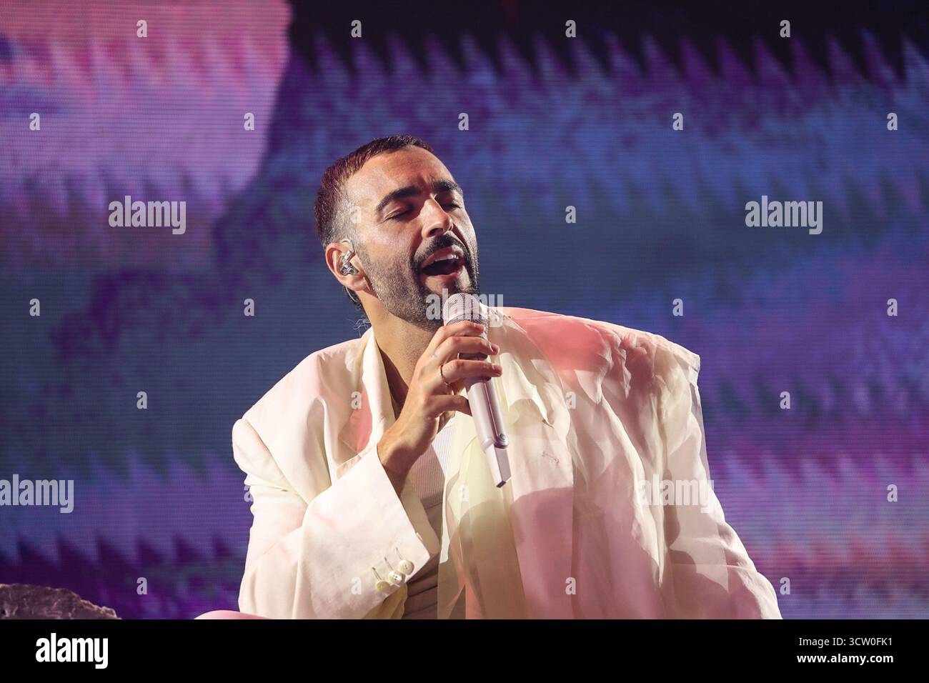 Marco mengoni live inalpi arena hi-res stock photography and images - Alamy