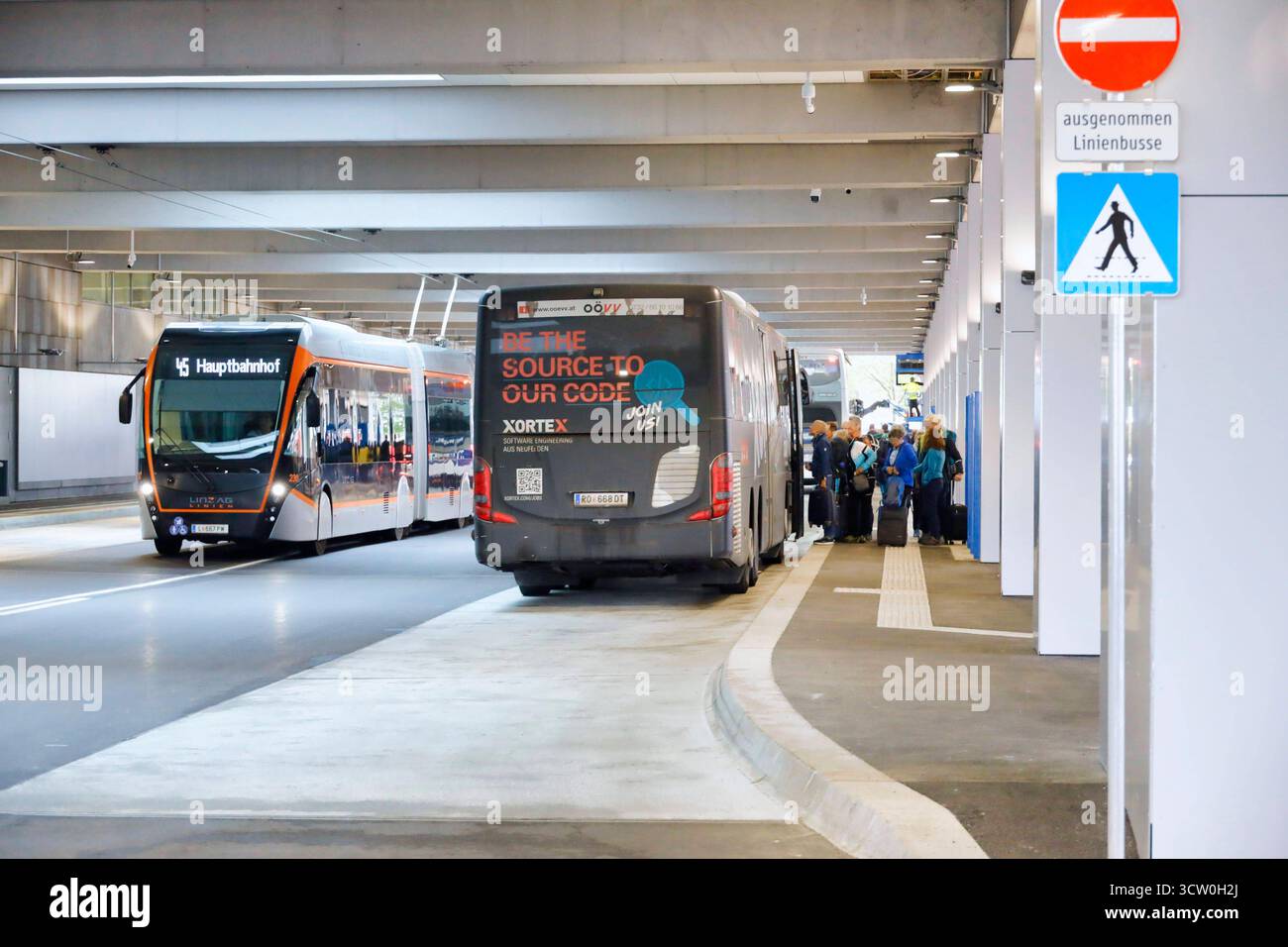 08.10.2025, Linz, AUT, Unterwegs in Oberösterreich, Themenbild ...