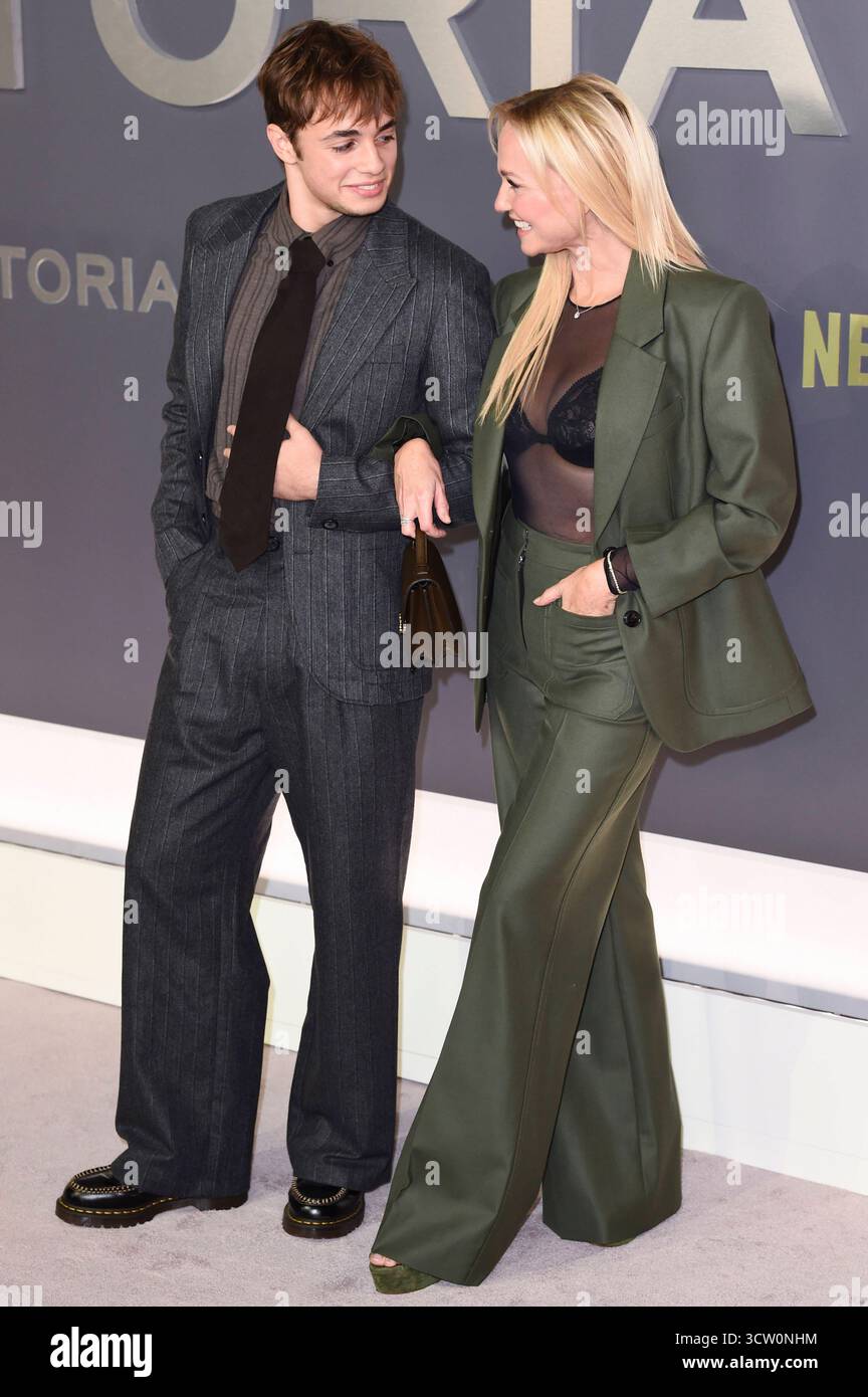 Emma Bunton mit Sohn Beau Lee Jones bei der Weltpremiere der Netflix ...