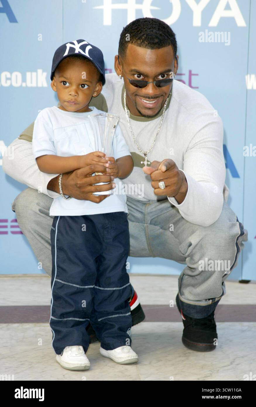 Richard Blackwood and two year old son Keaun at the 2003 Spectacle and ...