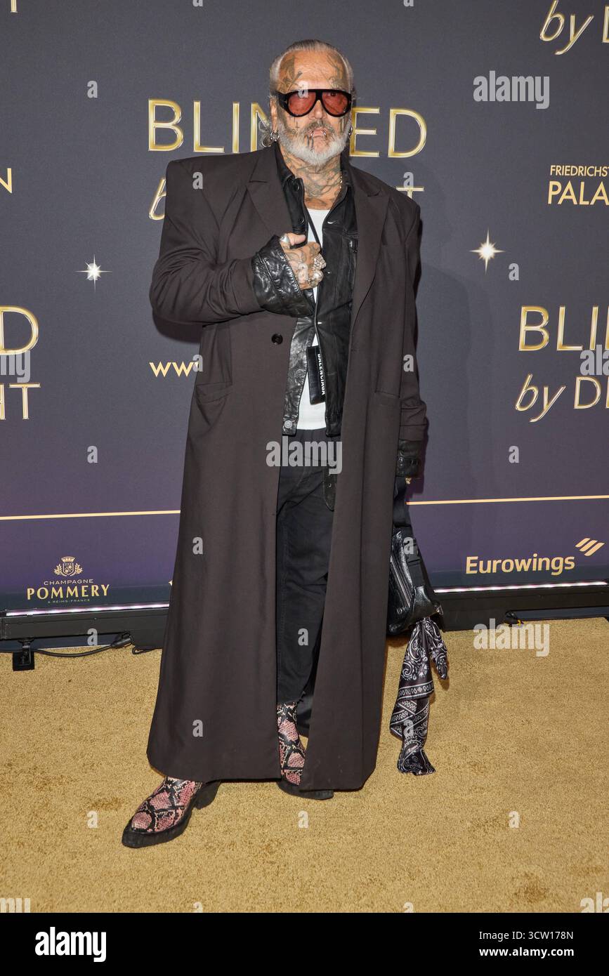 Sven Marquard - Weltpremiere der Show BLINDED by DELIGHT im ...