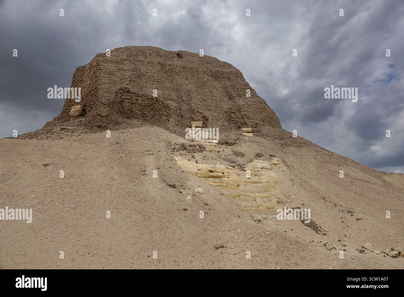 El lahun pyramid hi-res stock photography and images - Alamy