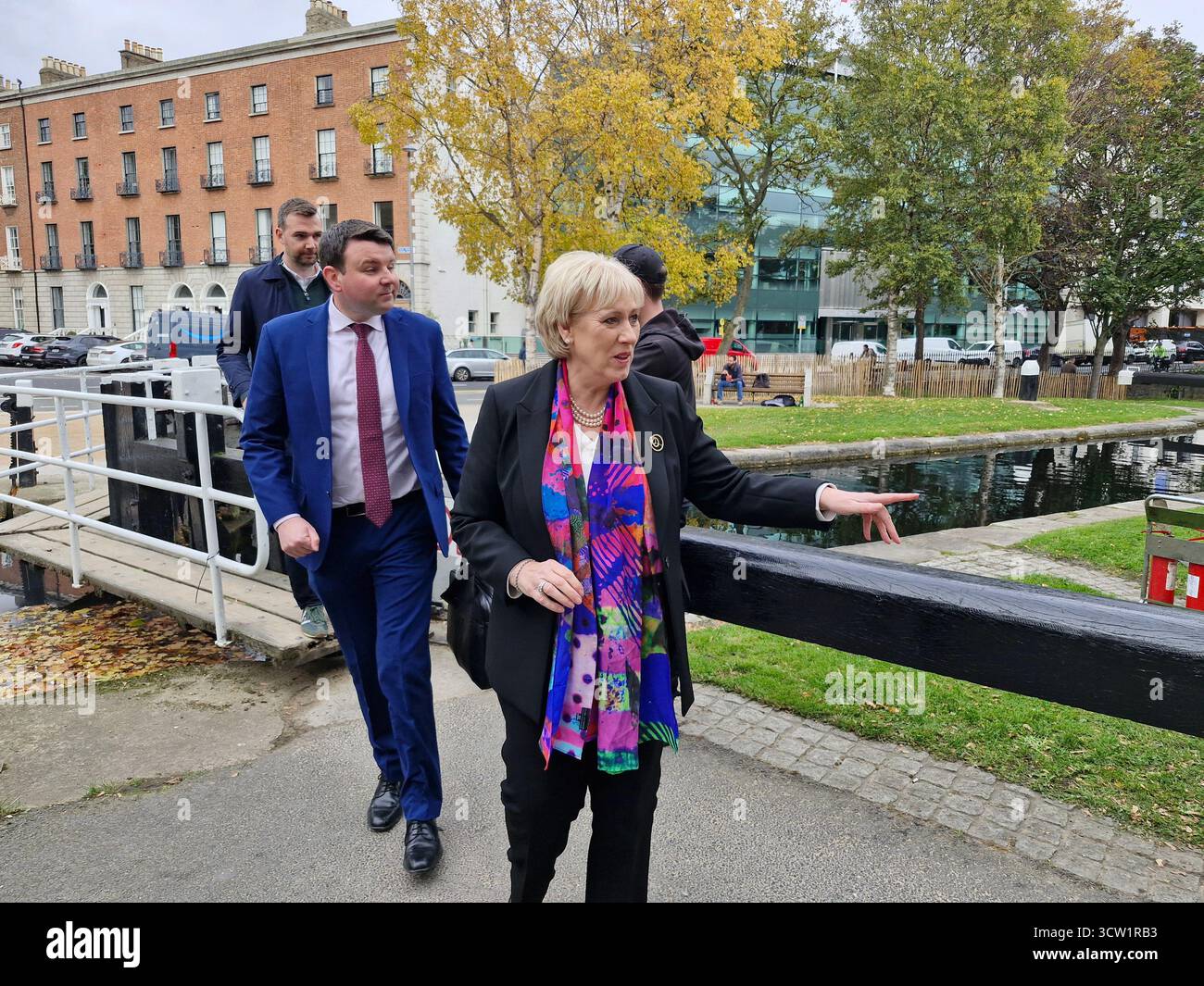 Irish Presidential candidate Heather Humphreys canvassing for the ...