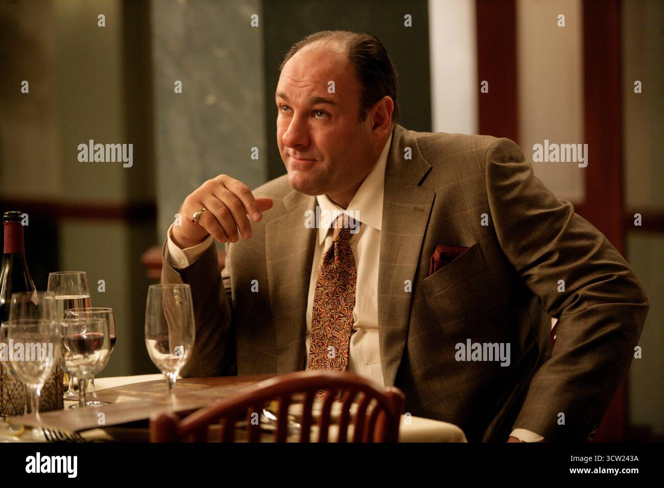JAMES GANDOLFINI in THE SOPRANO (1999), directed by ALLEN COULTER and ...