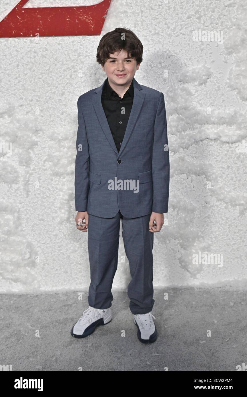 Simon Webster bei der Premiere des Kinofilms Black Phone 2 im TCL ...