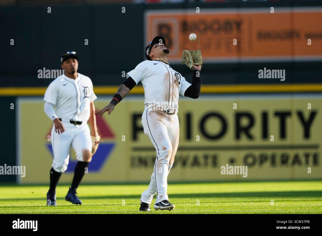Detroit Tigers center fielder Javier Báez, catches a fly out by Seattle ...