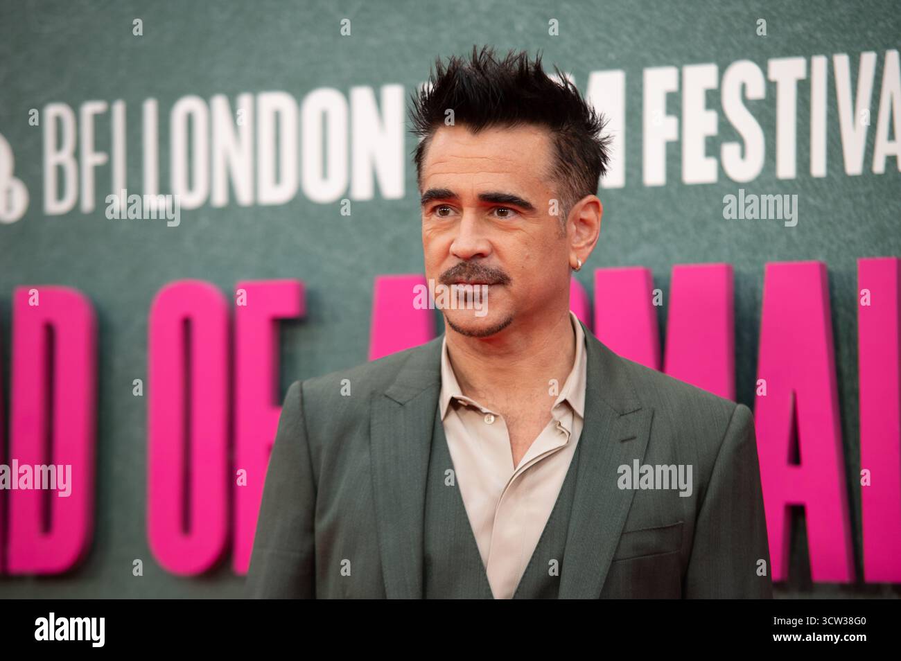 Colin farrell london 2025 netflix hi-res stock photography and images ...