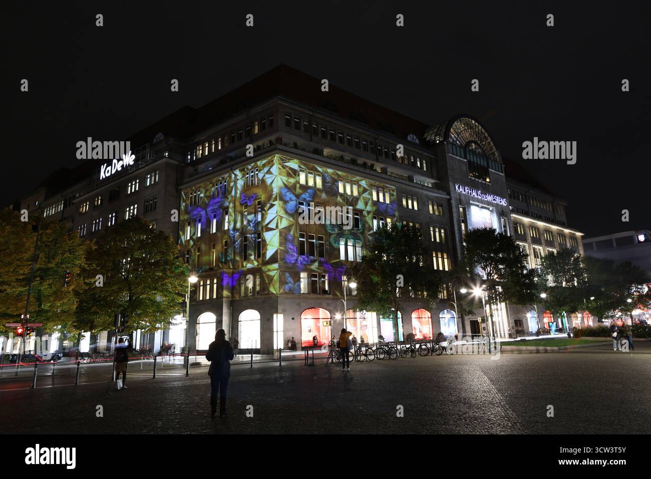 10/09/2025, Berlin, Germany.Illumination at the KADEWE. 21st BERLIN ...