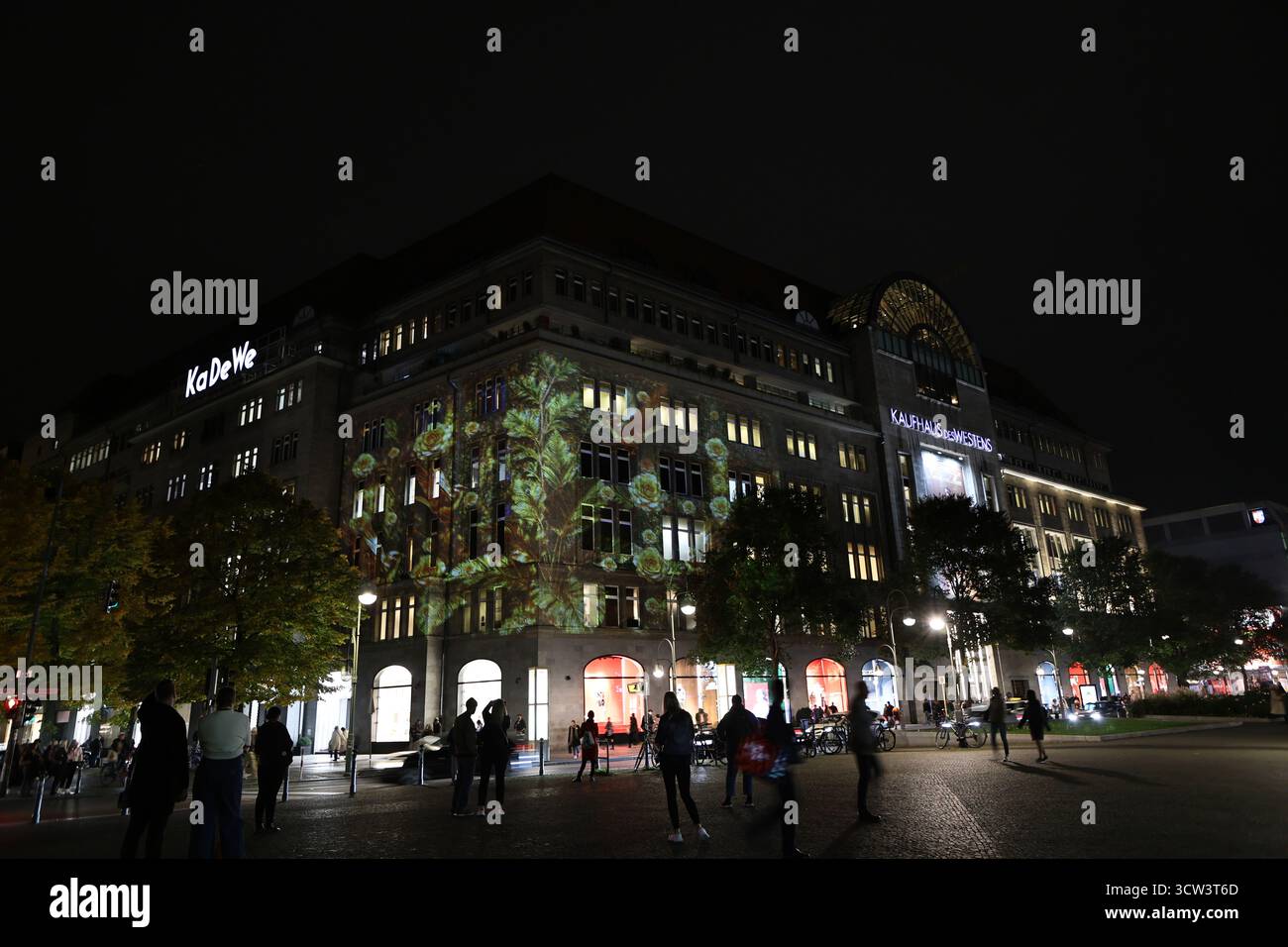 10/09/2025, Berlin, Germany.Illumination at the KADEWE. 21st BERLIN ...