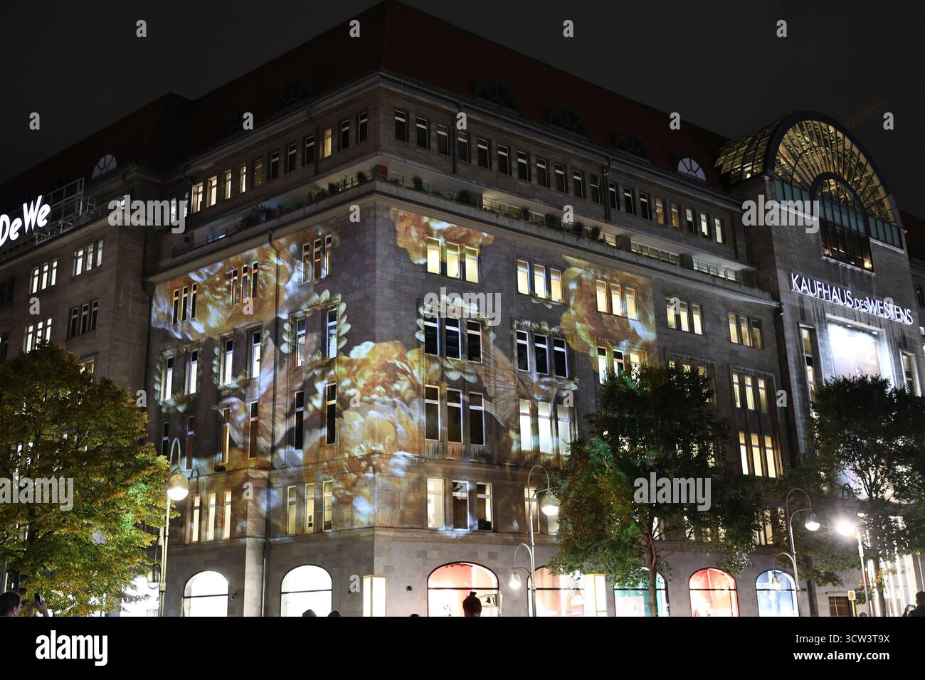 10/09/2025, Berlin, Germany.Illumination at the KADEWE. 21st BERLIN ...