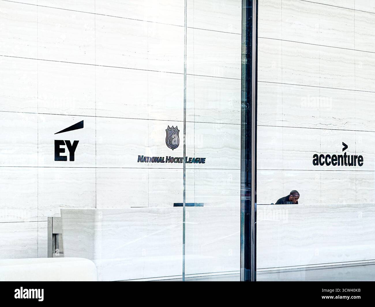 Ey building usa hi-res stock photography and images - Alamy