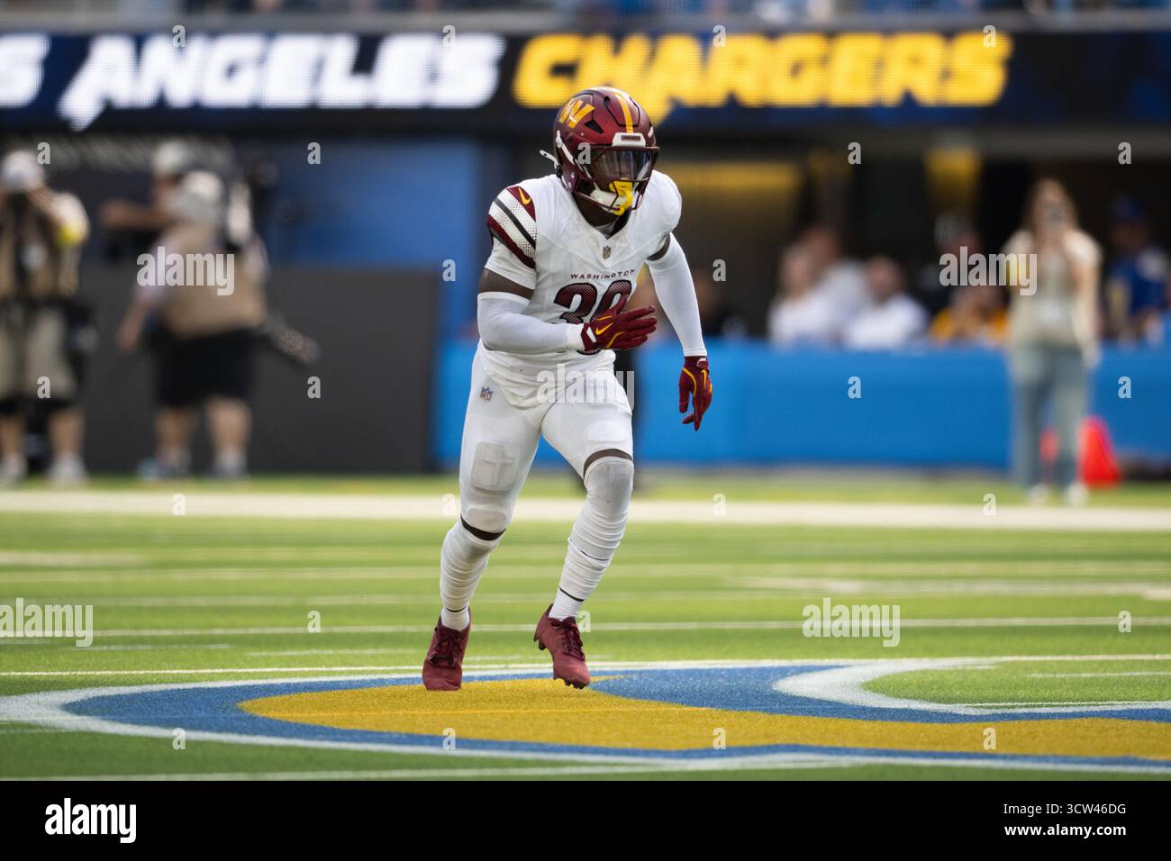 Washington Commanders safety Jeremy Reaves (39) runs during an NFL ...