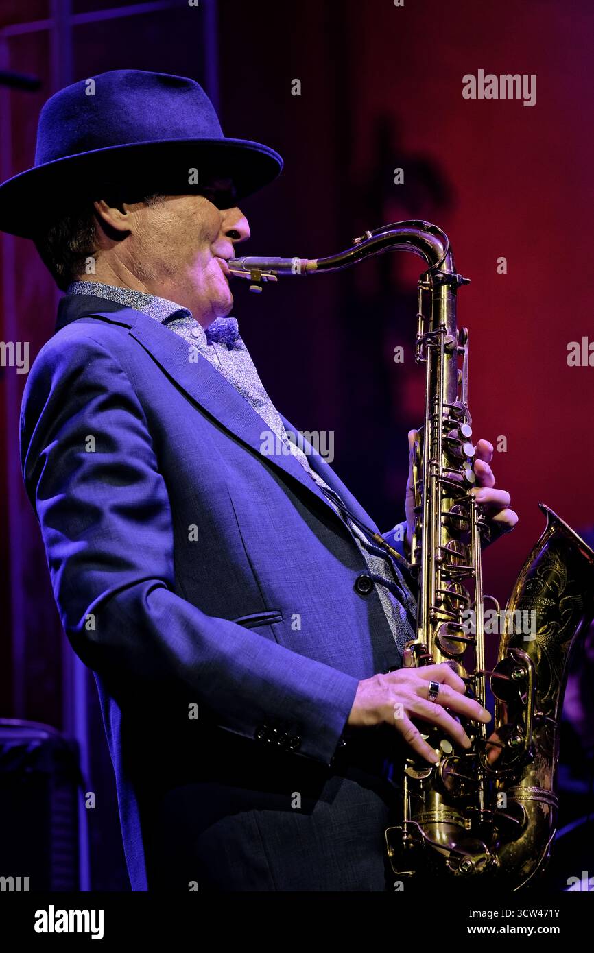 Royal Theatre, Madrid, Spain. 09th Oct, 2025. Live concert by Estrella ...