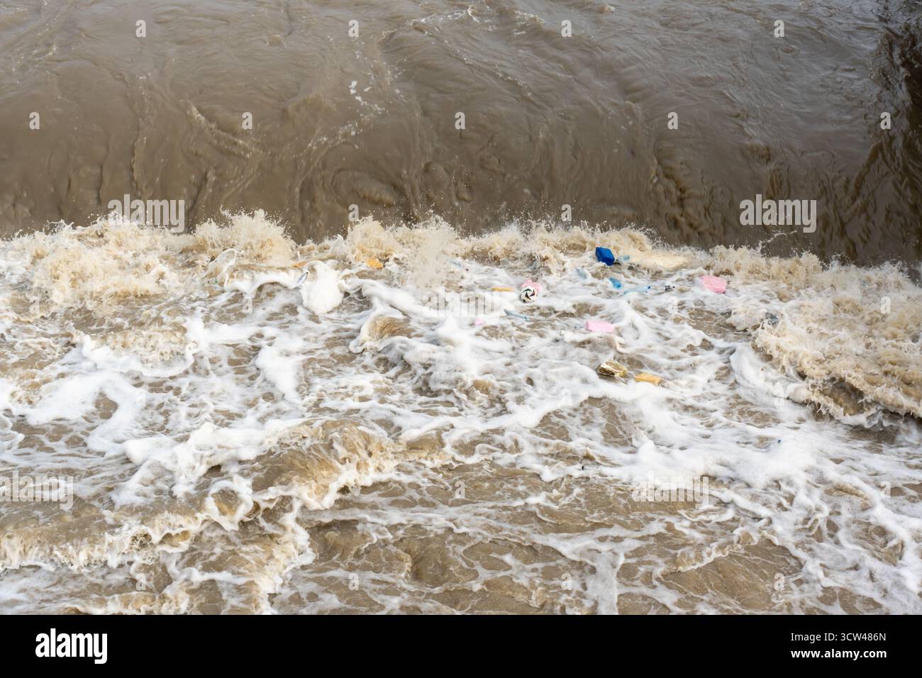 Plastic waste overflow pollution crisis hi-res stock photography and ...