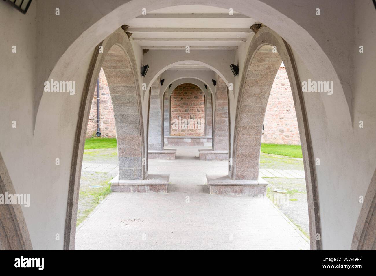Marble gothic passageway arched hi-res stock photography and images - Alamy