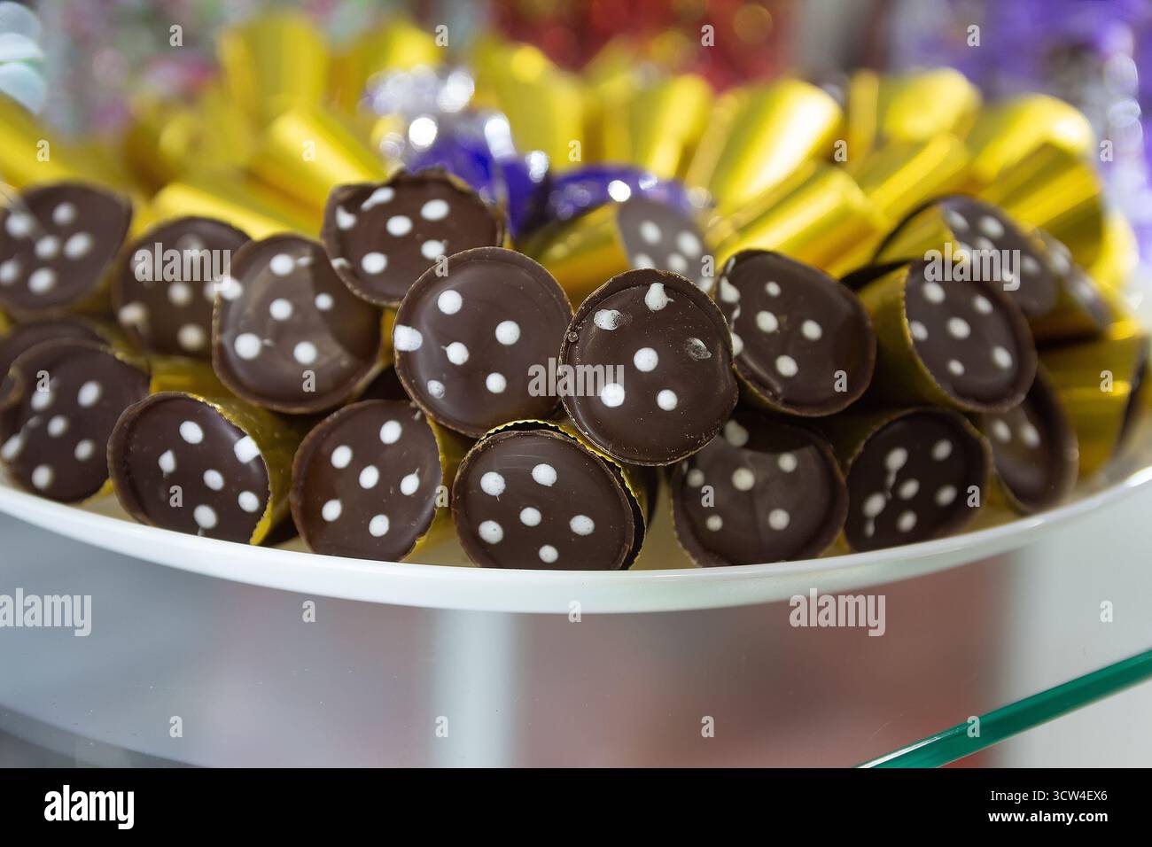 Chocolates sale on market hi-res stock photography and images - Alamy