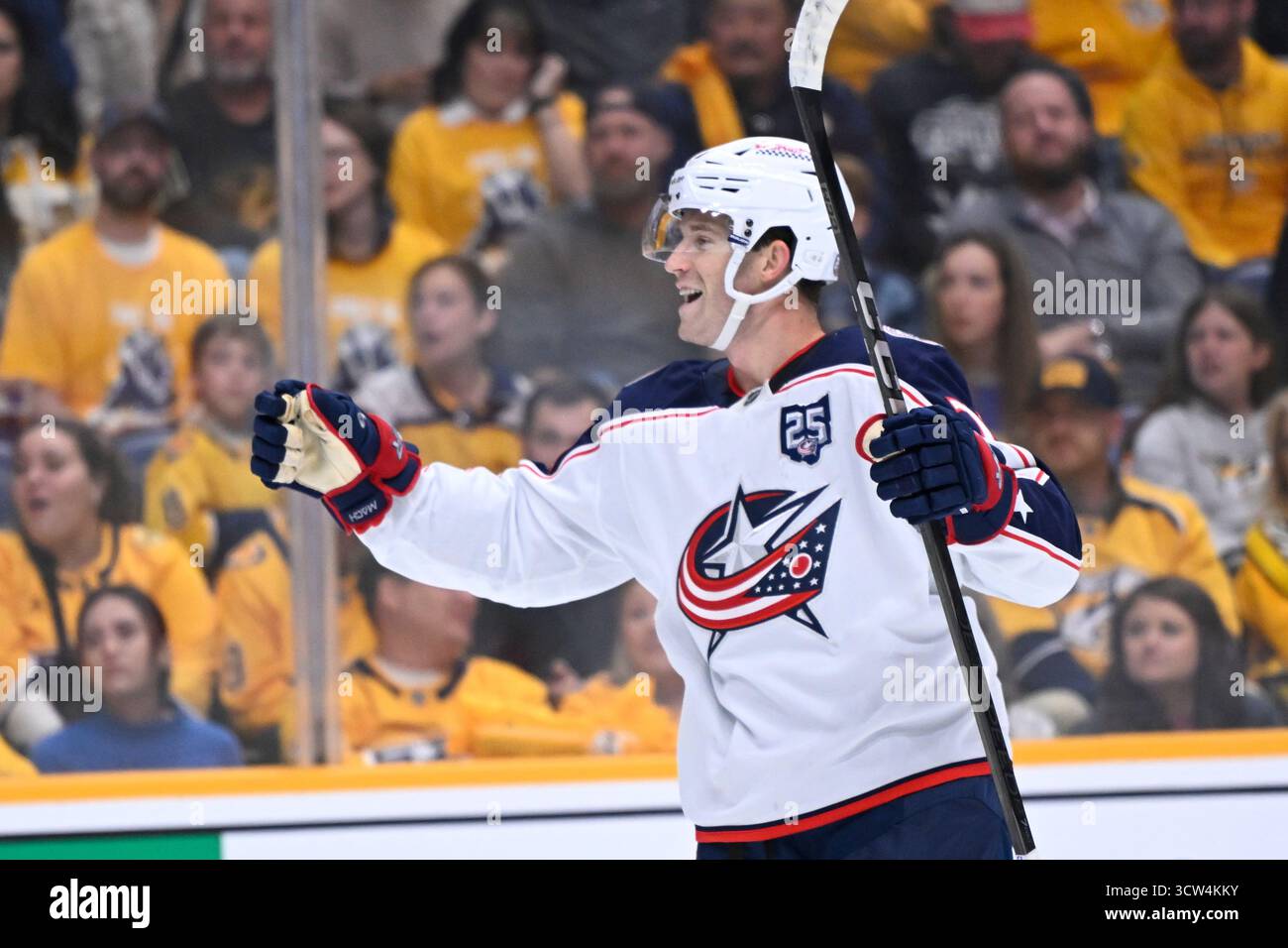 Columbus Blue Jackets left wing Dmitri Voronkov (10) celebrates after a ...