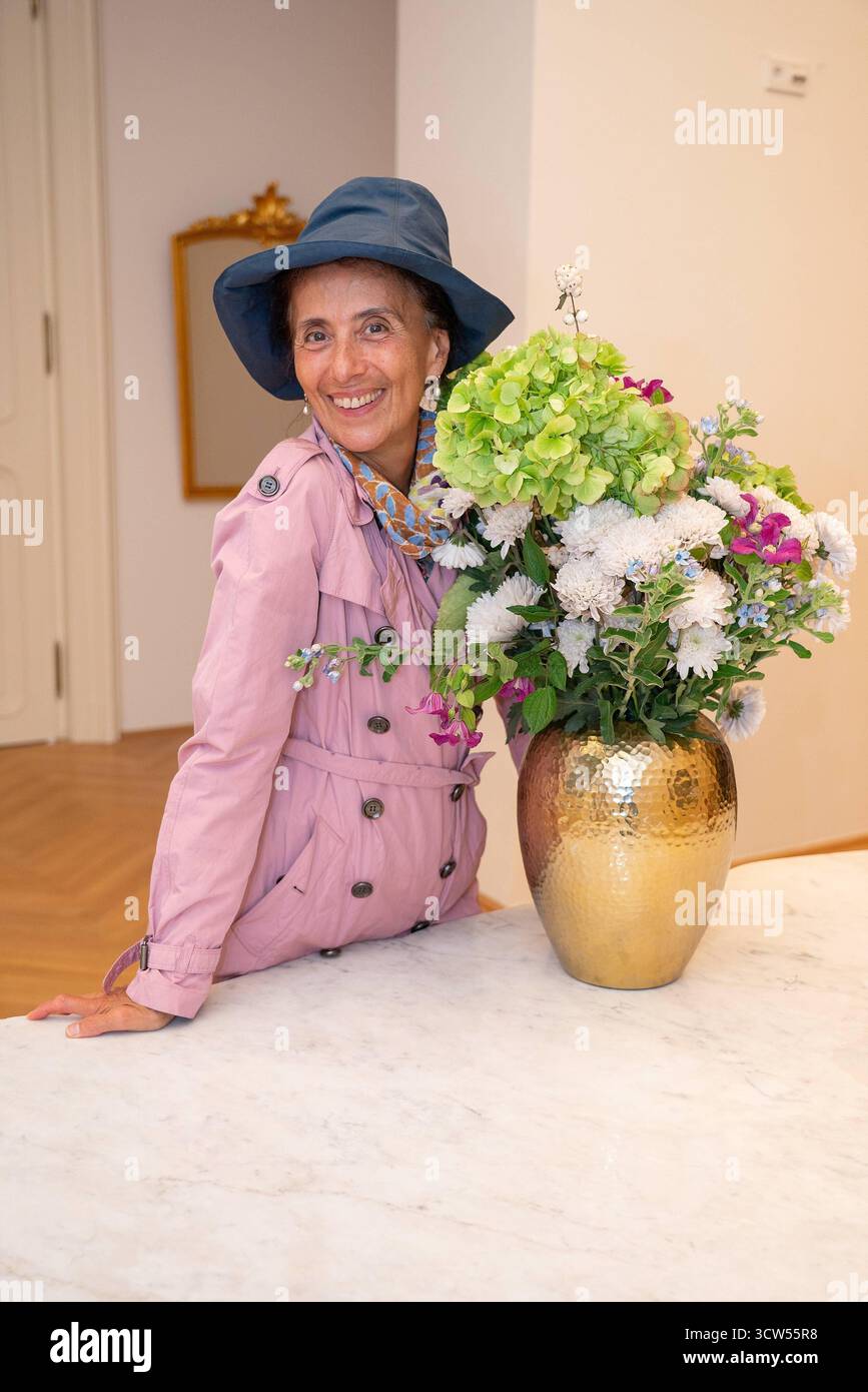 9 october 2025 hi-res stock photography and images - Alamy