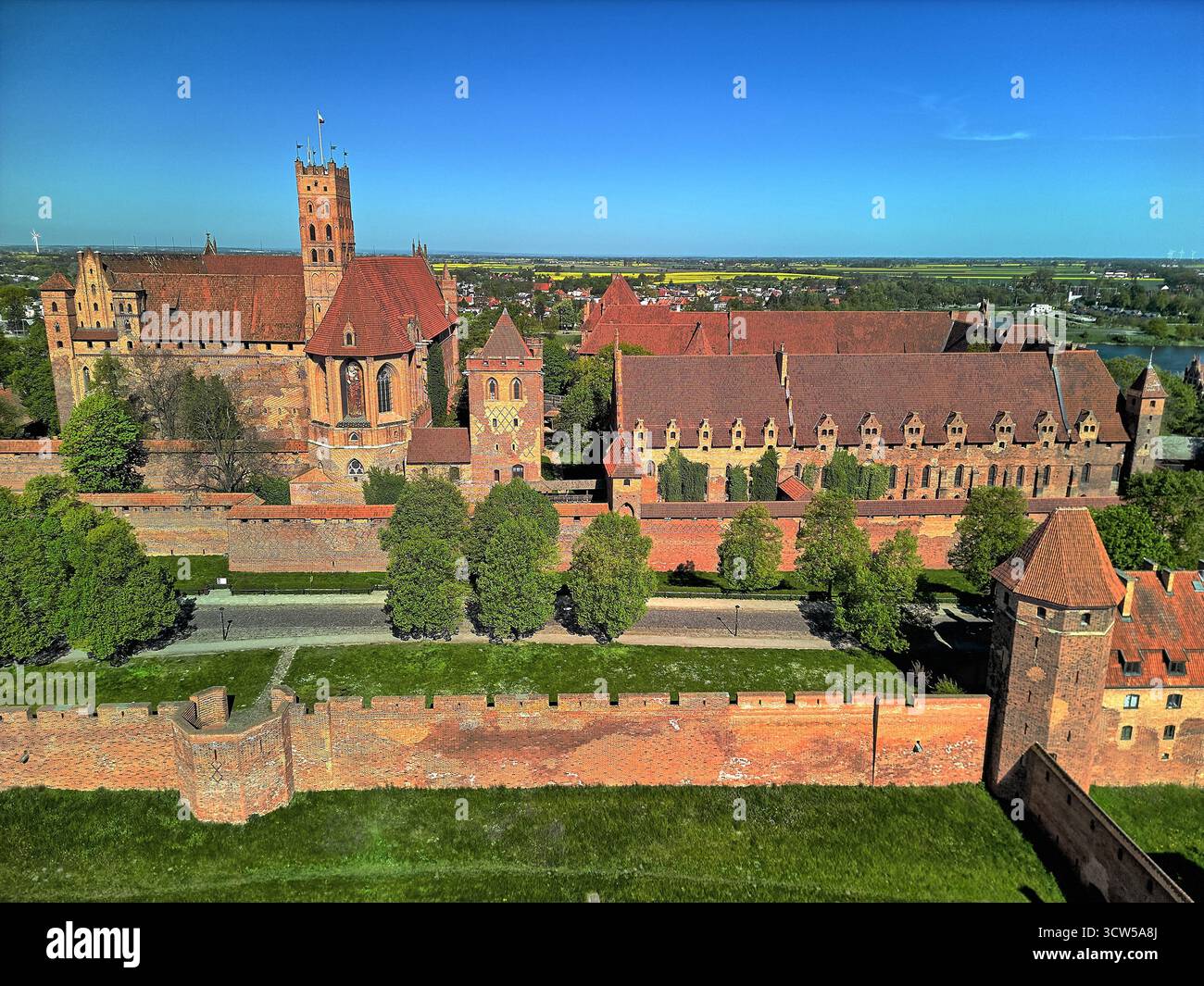 Red brick towers hi-res stock photography and images - Alamy
