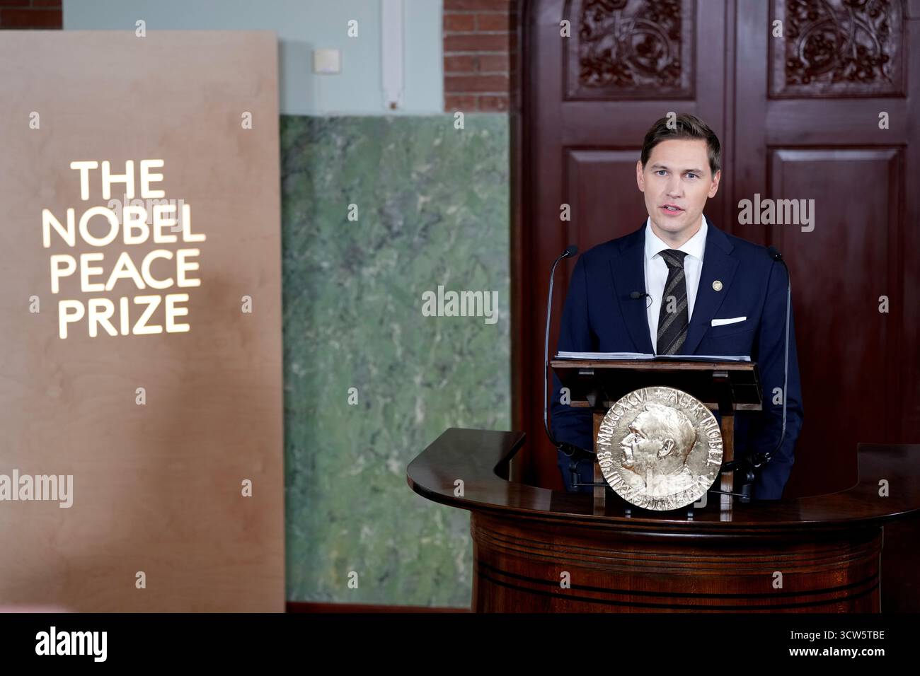 Chairman of the Nobel Committee, Jørgen Watne Frydnes, announces that ...