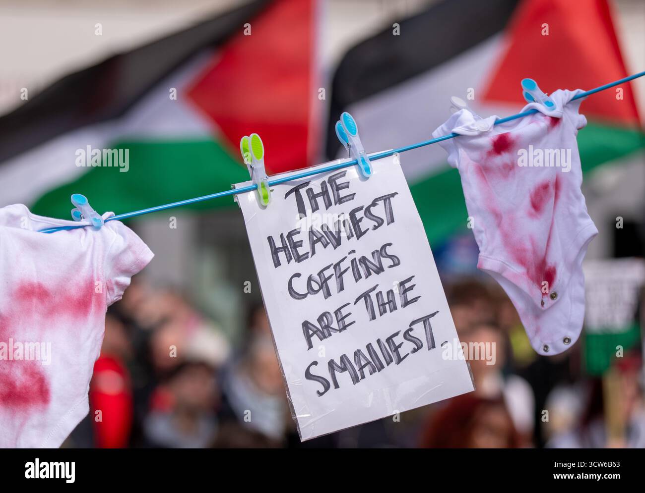 Antisemitism protest manchester hi-res stock photography and images - Alamy