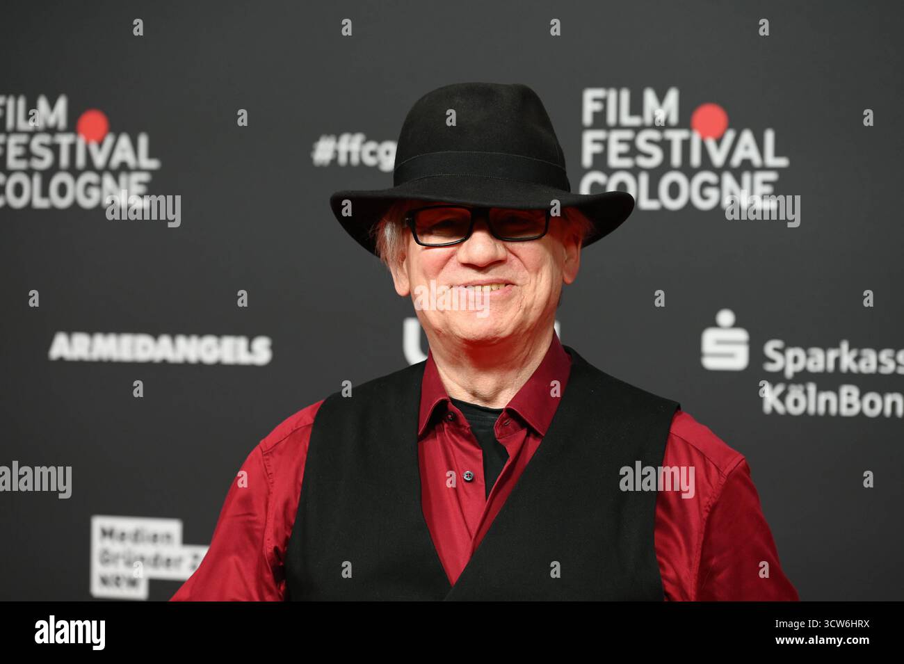 Schauspieler Hannes Hellmann kommt zur Eröffnung des Film Festival ...