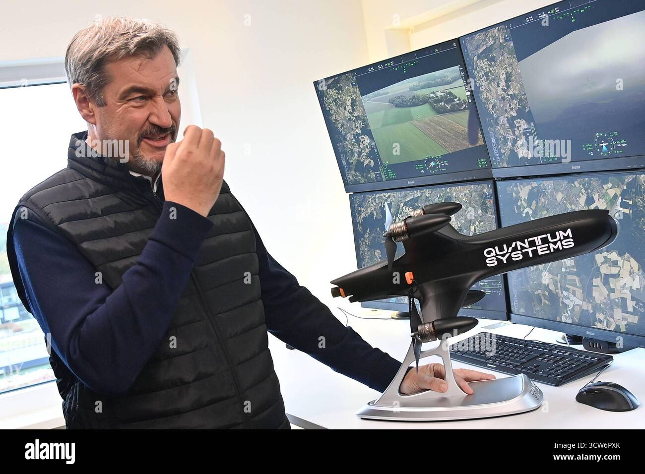 Quantum systems gmbh hi-res stock photography and images - Alamy