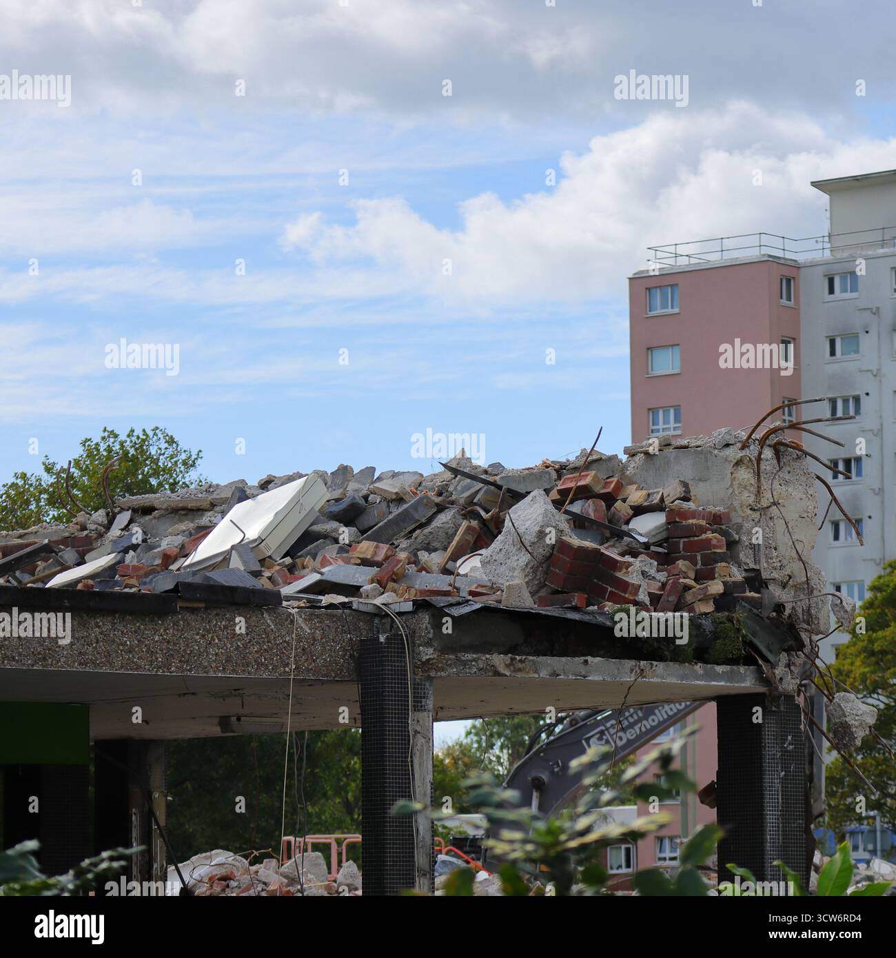 Remains building exposed steel hi-res stock photography and images - Alamy