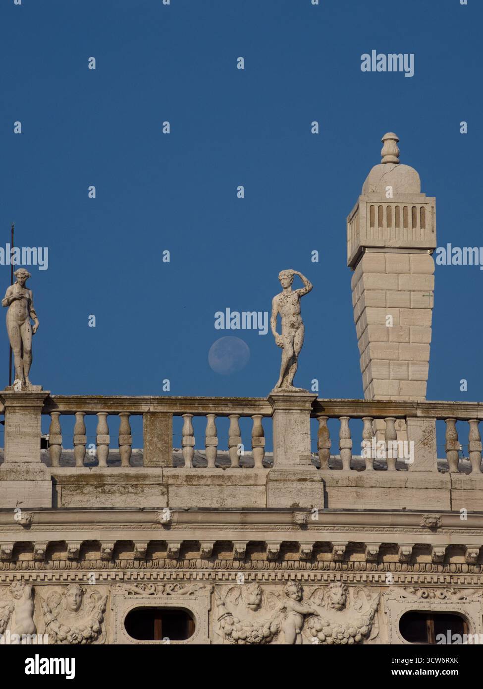 Rooftop Statues and Moon on Library - Close-up of the balustrade and ...