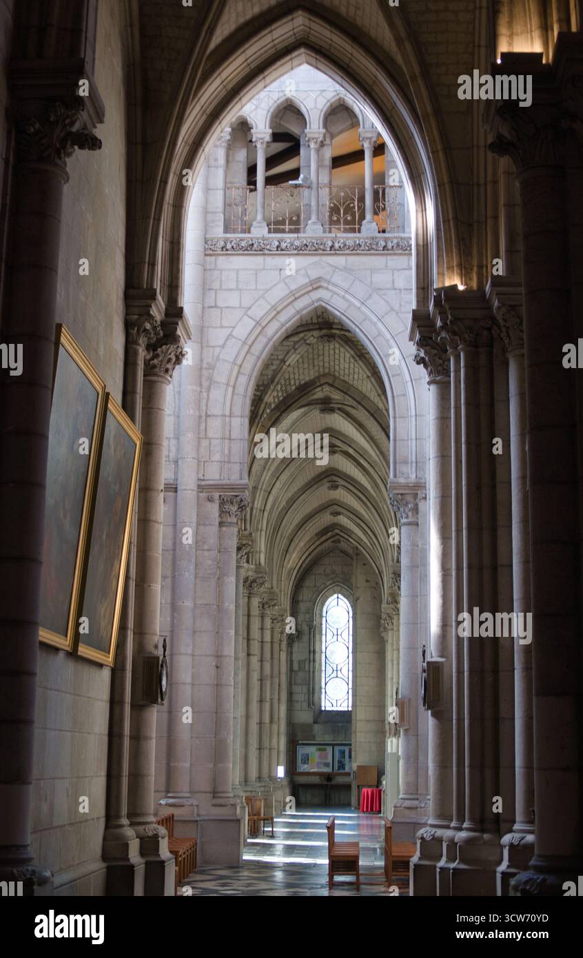 Gothic Cathedral Aisle Perspective - Looking down a grand Gothic ...