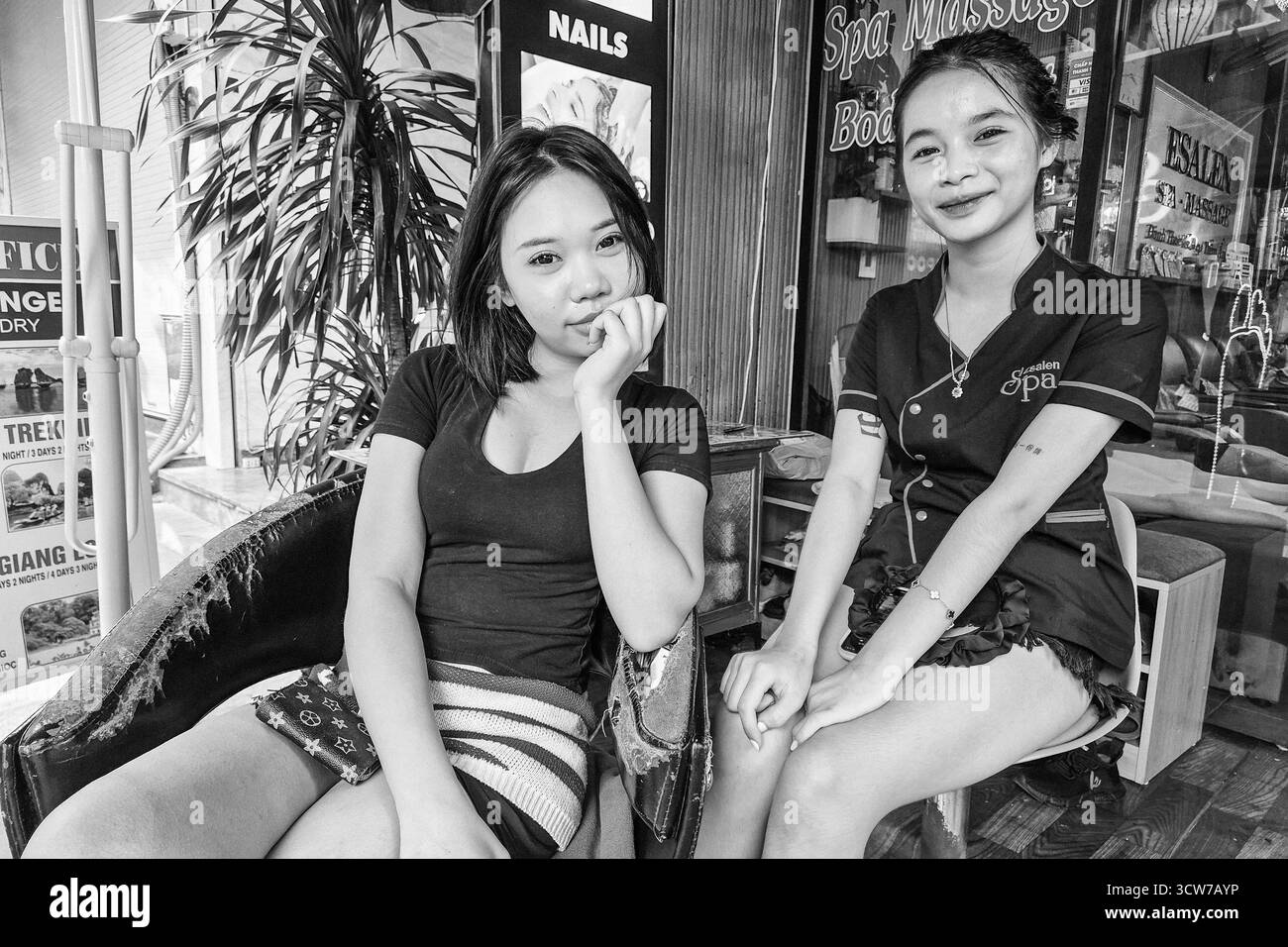 Oriental massage Black and White Stock Photos & Images - Alamy