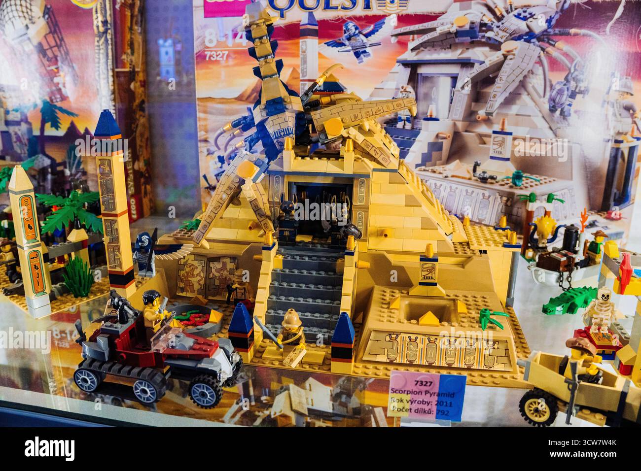 Adventuretoy hi-res stock photography and images - Alamy