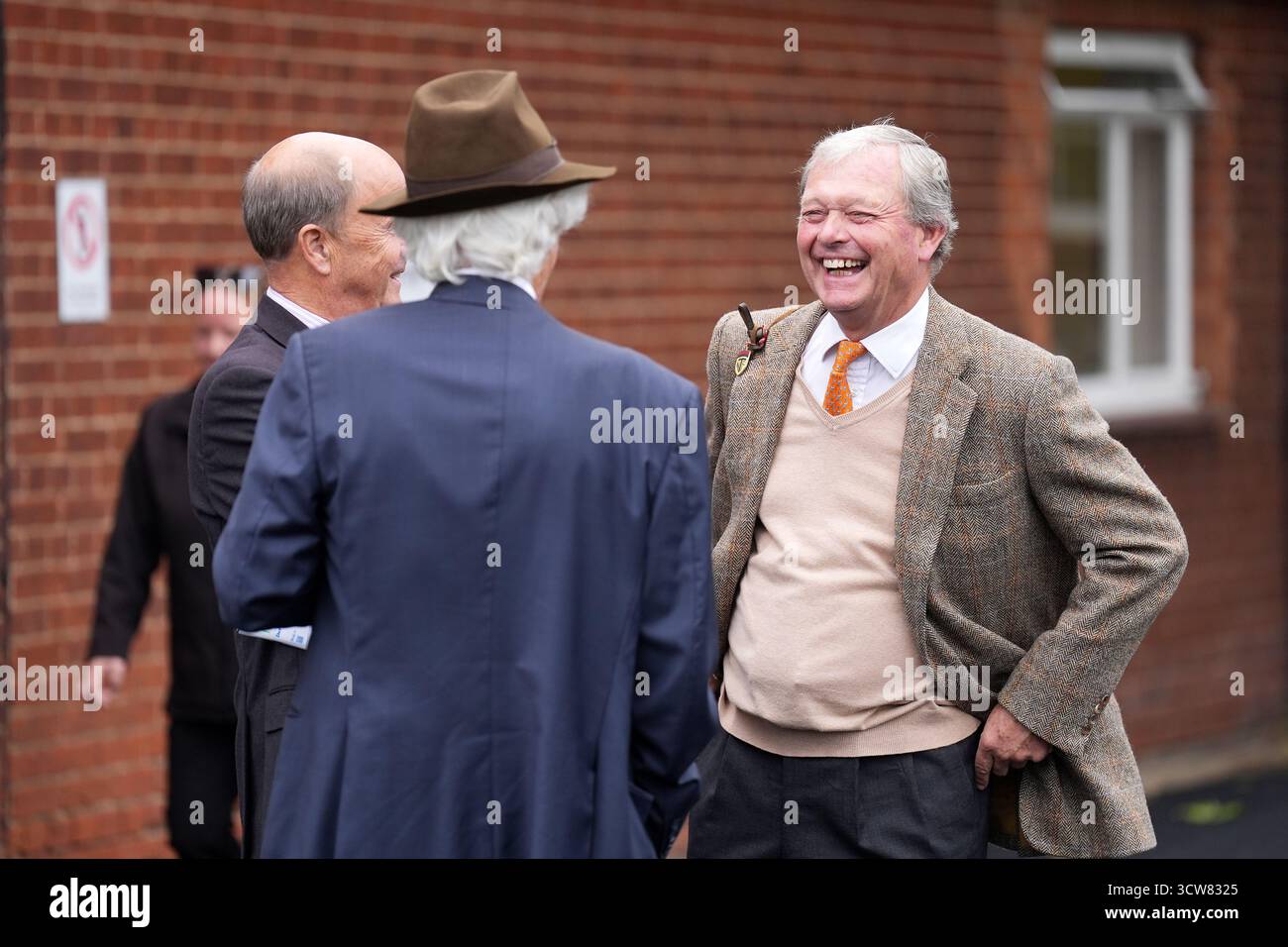Trainer William Haggas (right) during Dubai Future Champions Festival ...