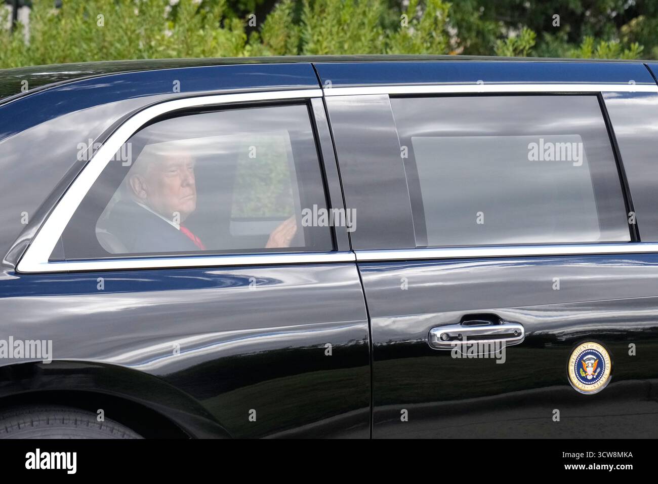 President Donald Trump departs Walter Reed National Military Medical ...